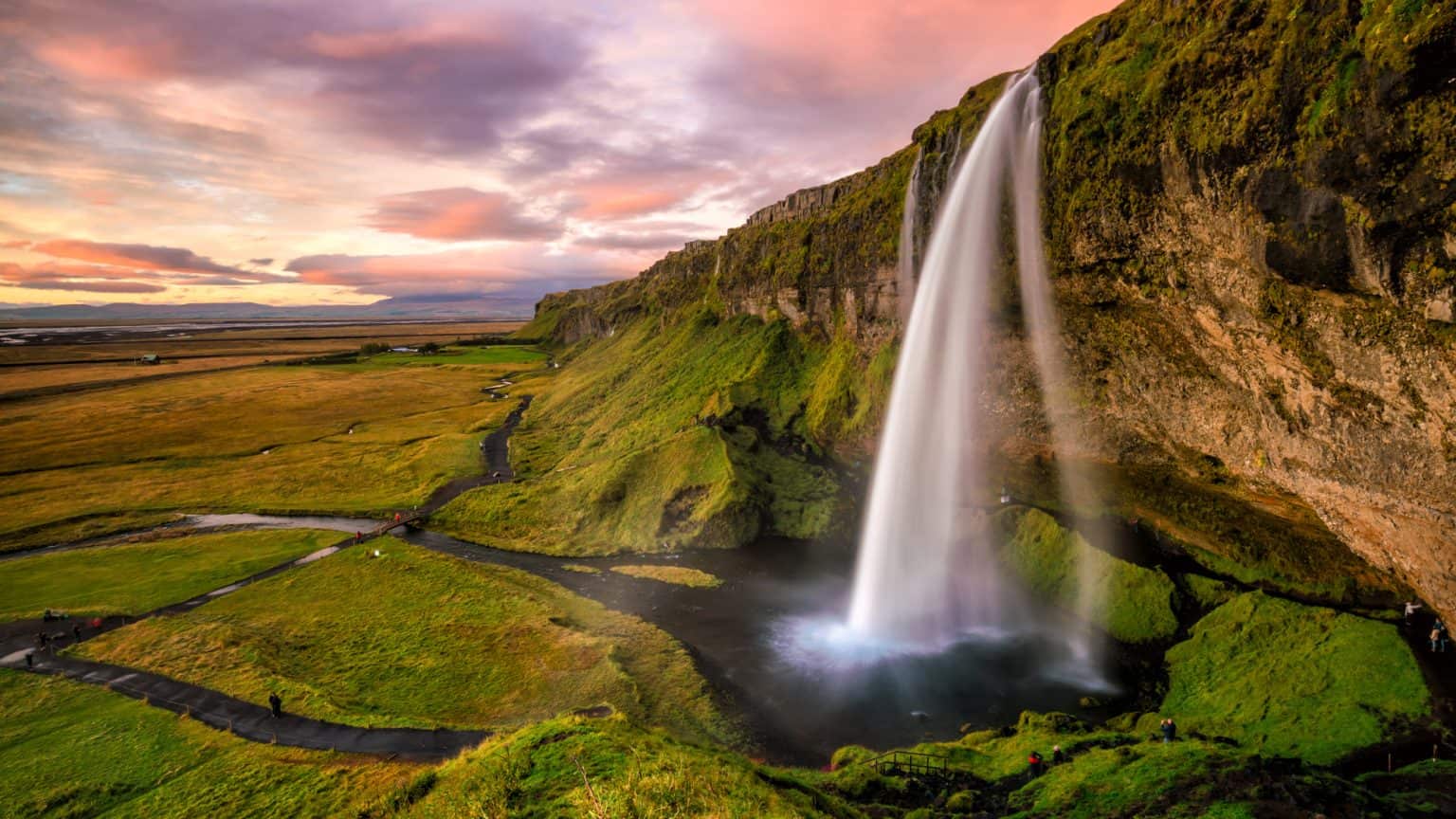 12 Icelandic Photographic Wonders You’ll Want to Frame Immediately
