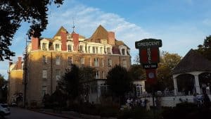 15 Ghostly U.S. Hotels to Brave for an Unforgettable Night