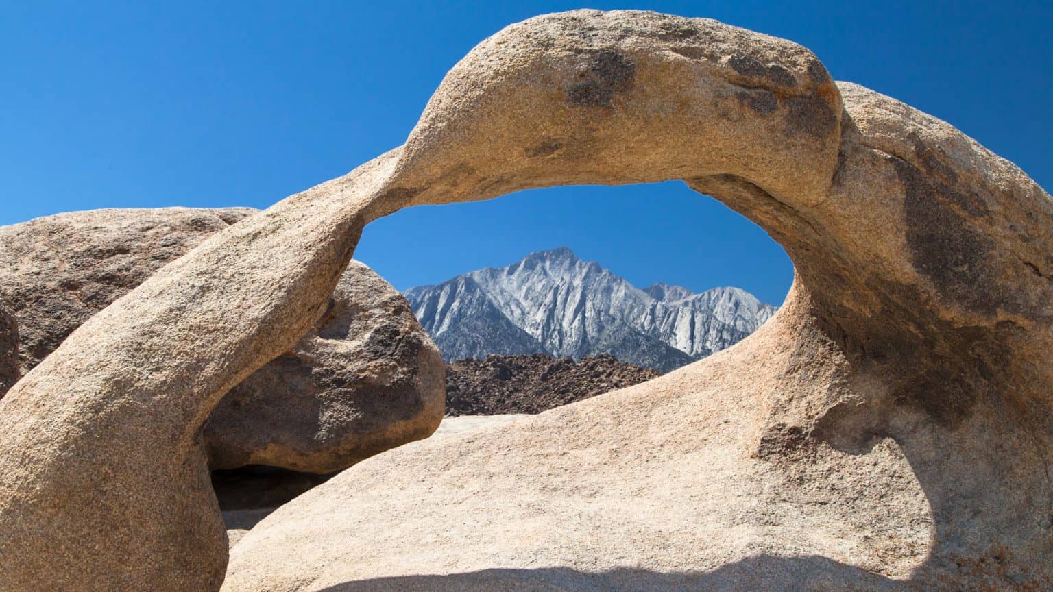 15 Enchanting Desert Destinations You’ll Be Amazed You’ve Never Heard Of
