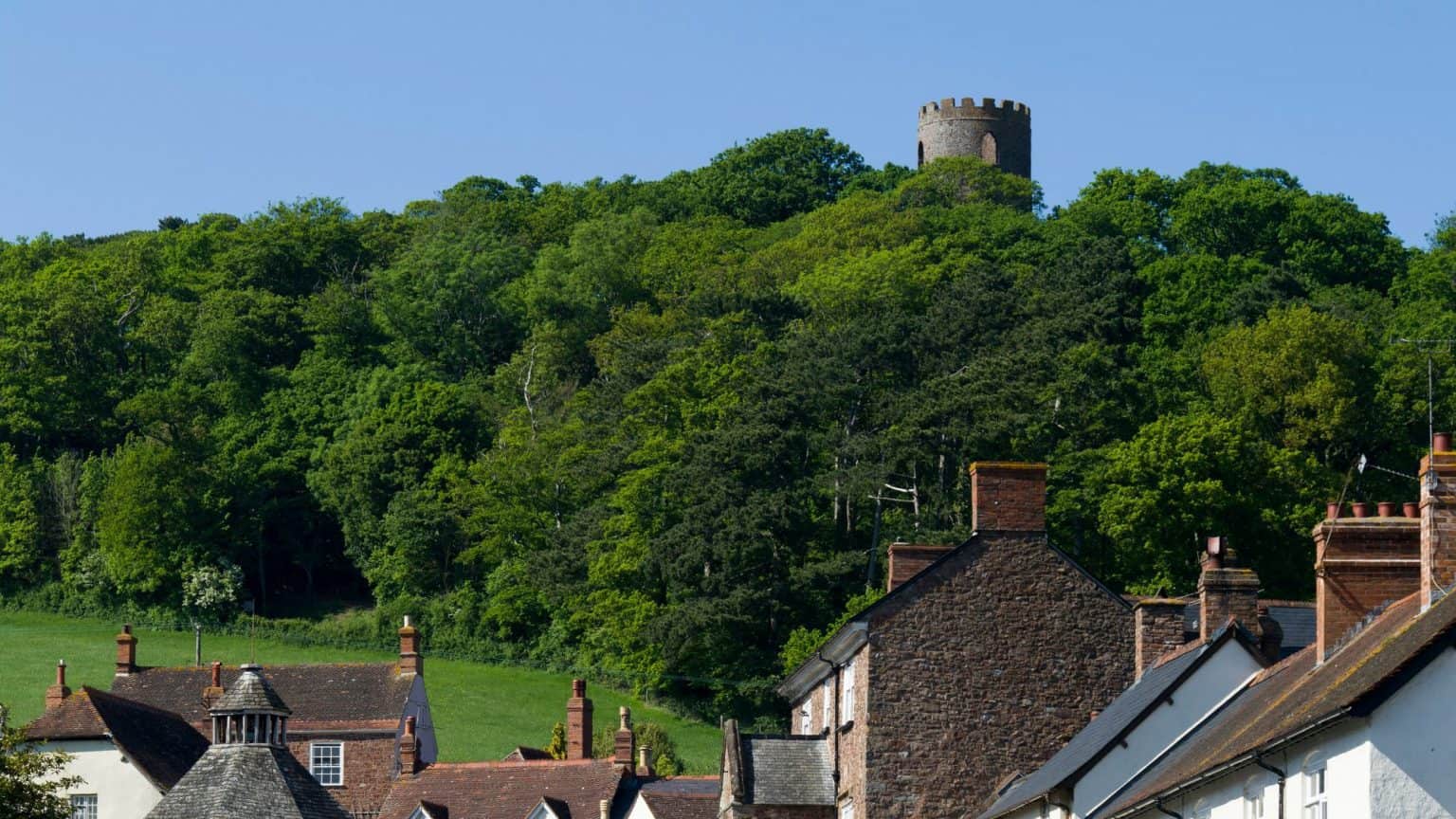 13 Haunted Castles In The U.K. Where The Past Refuses To Stay Dead