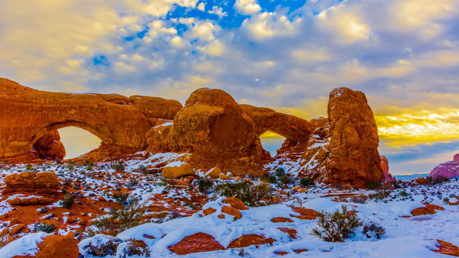 Seasonal Guide To The Best Time to See Arches National Park