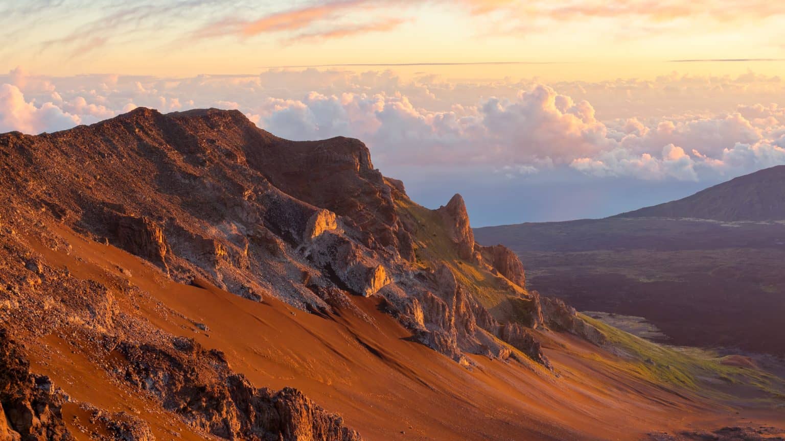 15 Astonishing Natural Rock Formations That Defy Belief