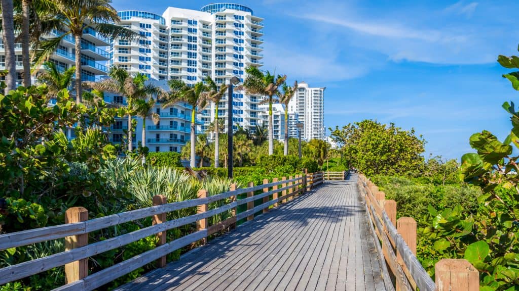 16 Must-See Miami Attractions That Keep Kids And Adults Equally Thrilled