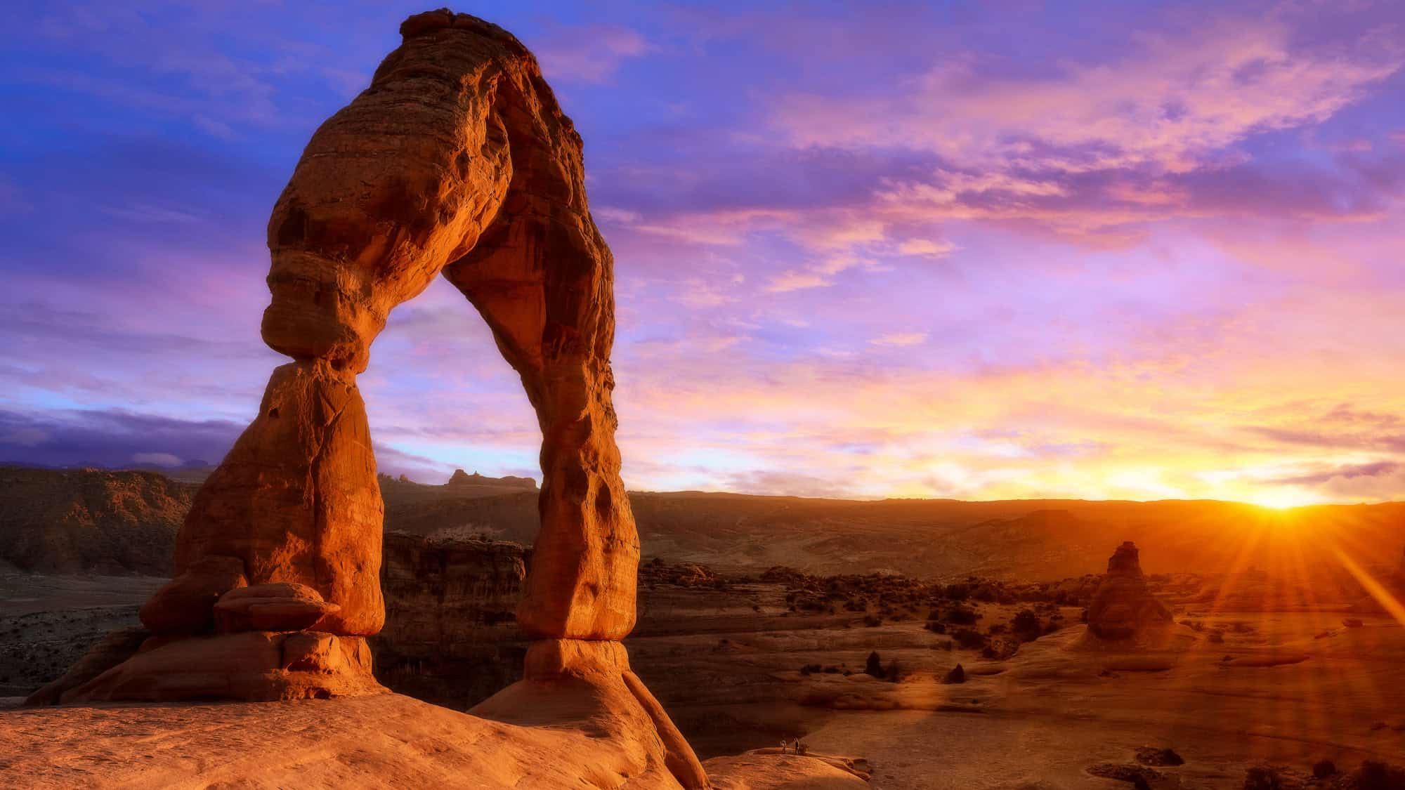 15 Astonishing Natural Rock Formations That Defy Belief