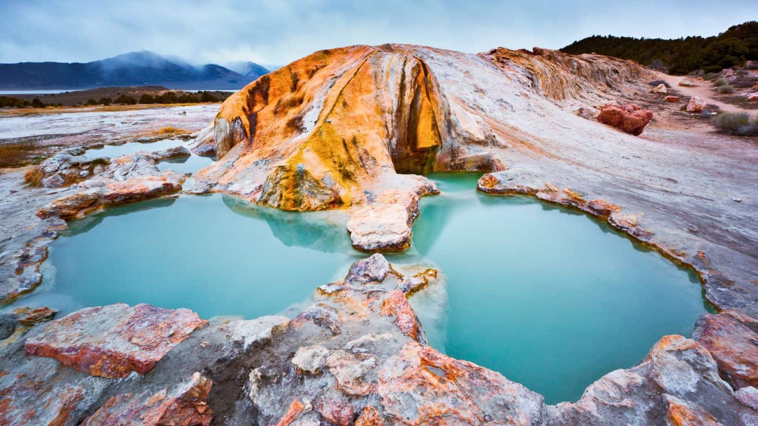 12 Hidden Natural Springs That Are Worth The Hike And Then Some